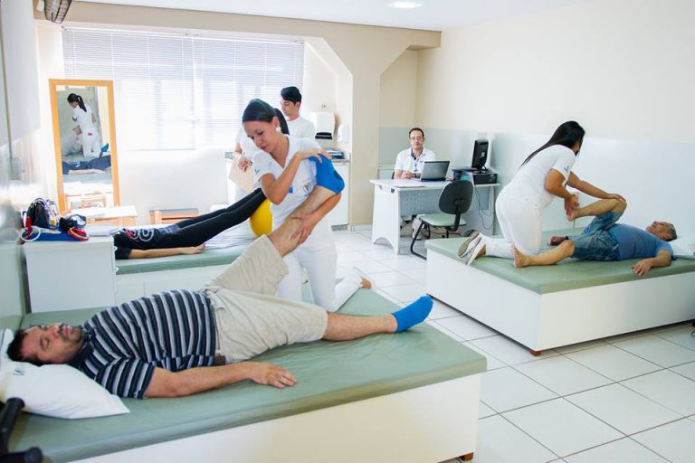 Clínica de Fisioterapia do UNIARAXÁ completa 10 anos com mais de 227 ... Clínica de Fisioterapia do UNIARAXÁ completa 10 anos com mais de 227 ...